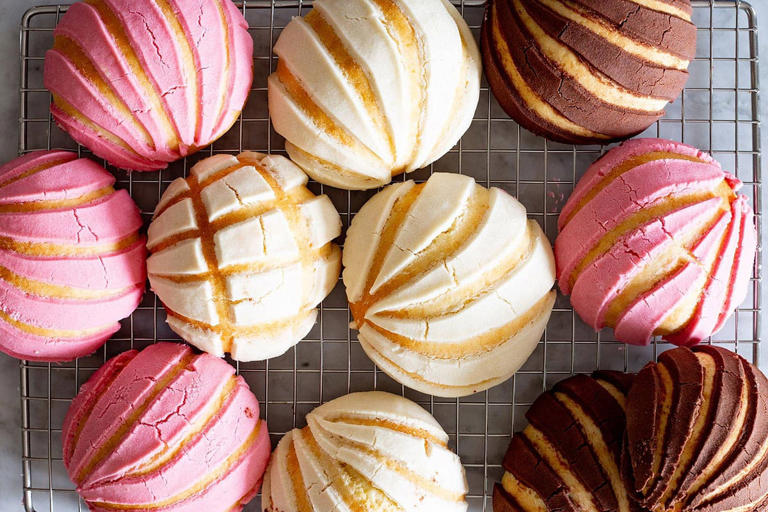 Homemade Conchas Recipe: A Step-by-Step Guide to Fluffy, Sweet Mexican ...