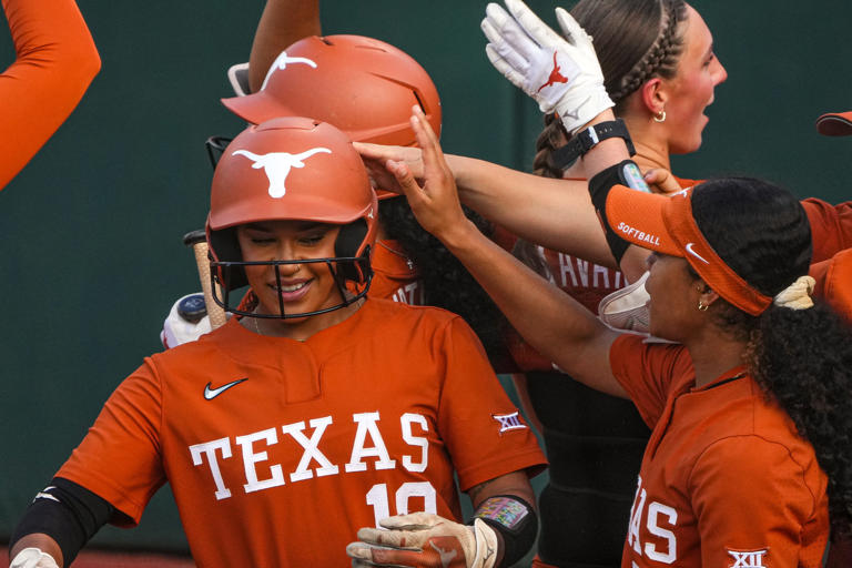 Texas softball: No. 1 Longhorns split doubleheader vs Mississippi State ...