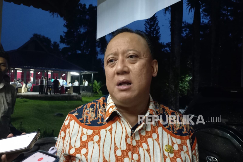 Pemprov Jakarta Urung Sahkan Upah Minimum Provinsi 2025 Pemprov Jakarta Urung Sahkan Upah Minimum Provinsi 2025