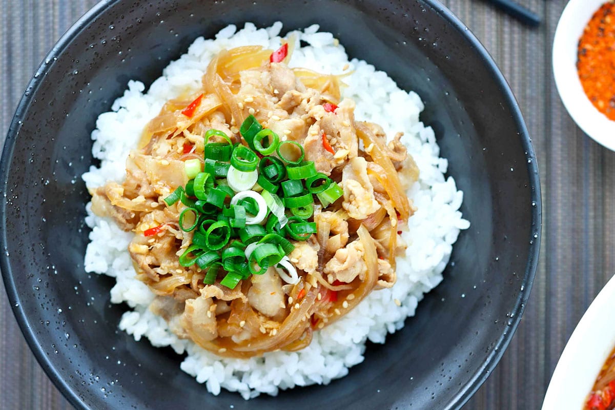 10 Flavorful Bowl Recipes Perfect for Busy Weeknights and Relaxed Weekends