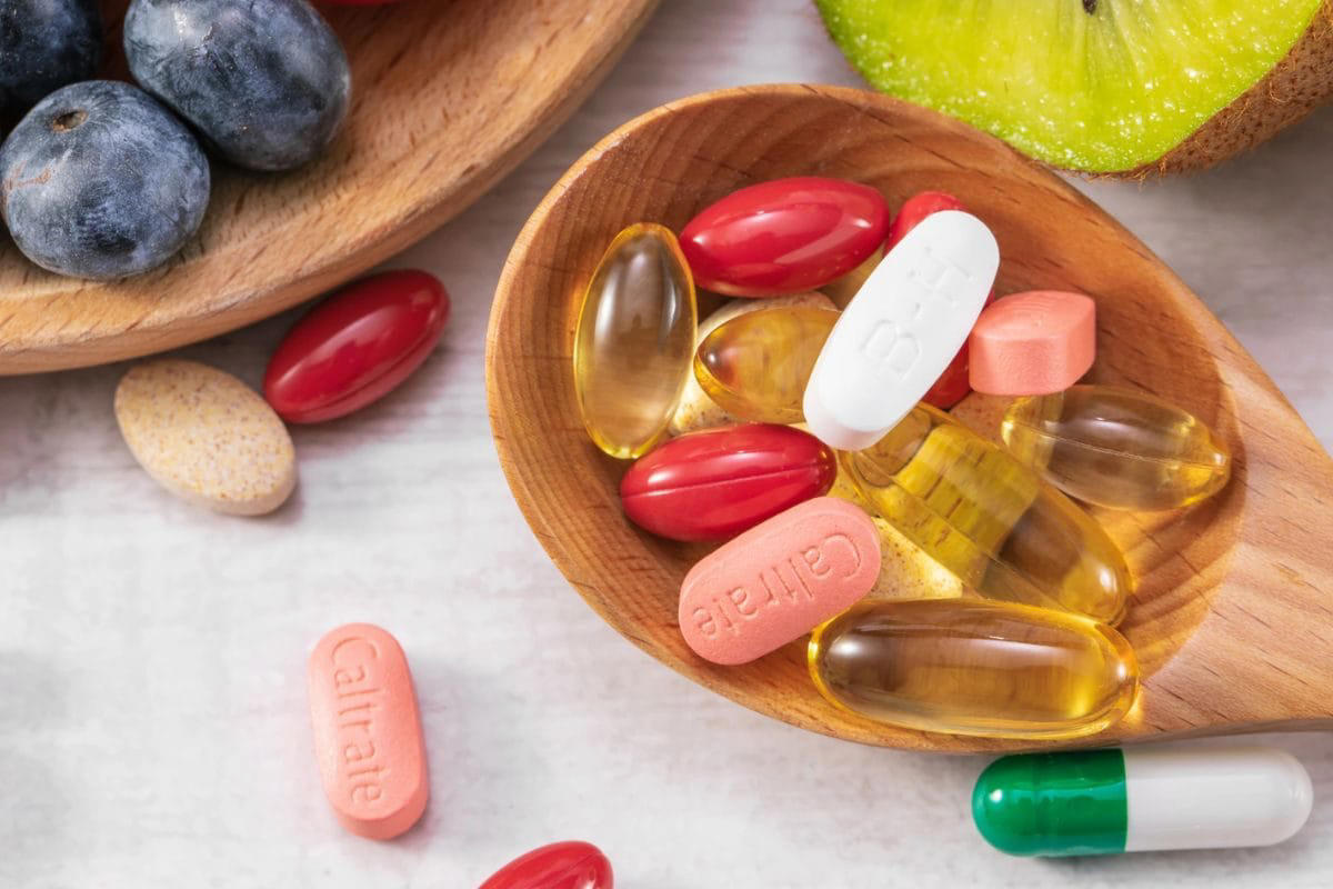 Having Iron Or Vitamin Deficiency? Here’s The Best Time To Take Supplements Having Iron Or Vitamin Deficiency? Here’s The Best Time To Take Supplements