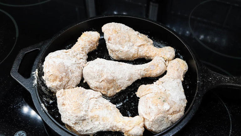 An easier and healthier way to make fried chicken with less mess and ...