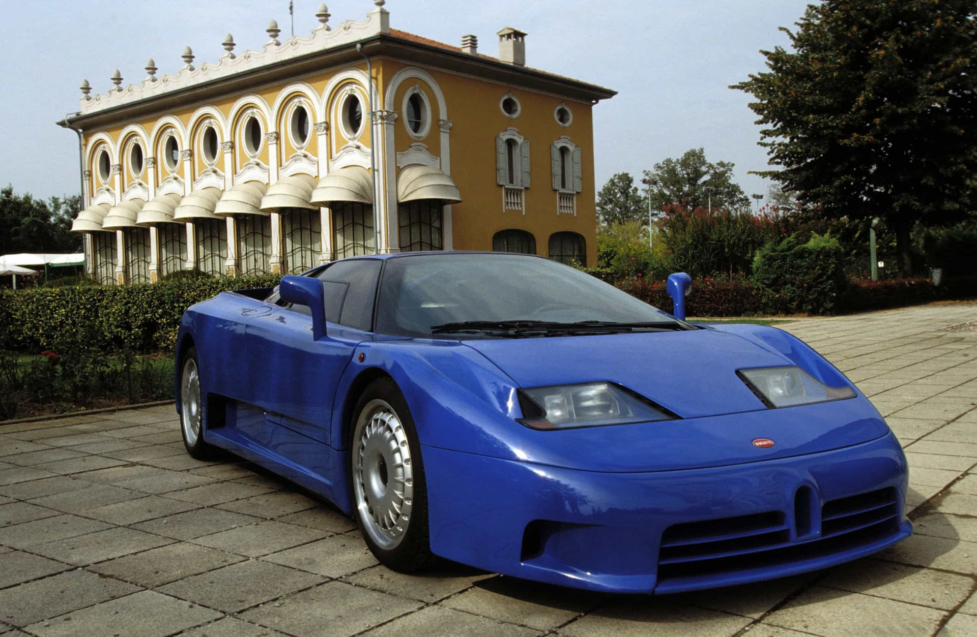 Driving Bugatti: Boost, beauty, and bling