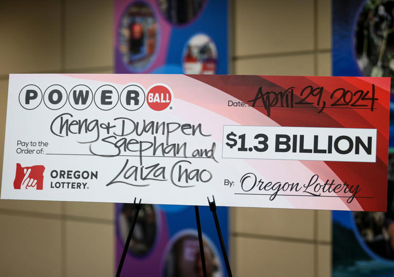 Powerball, Mega Millions billion-dollar wins: Photos show Publix ...