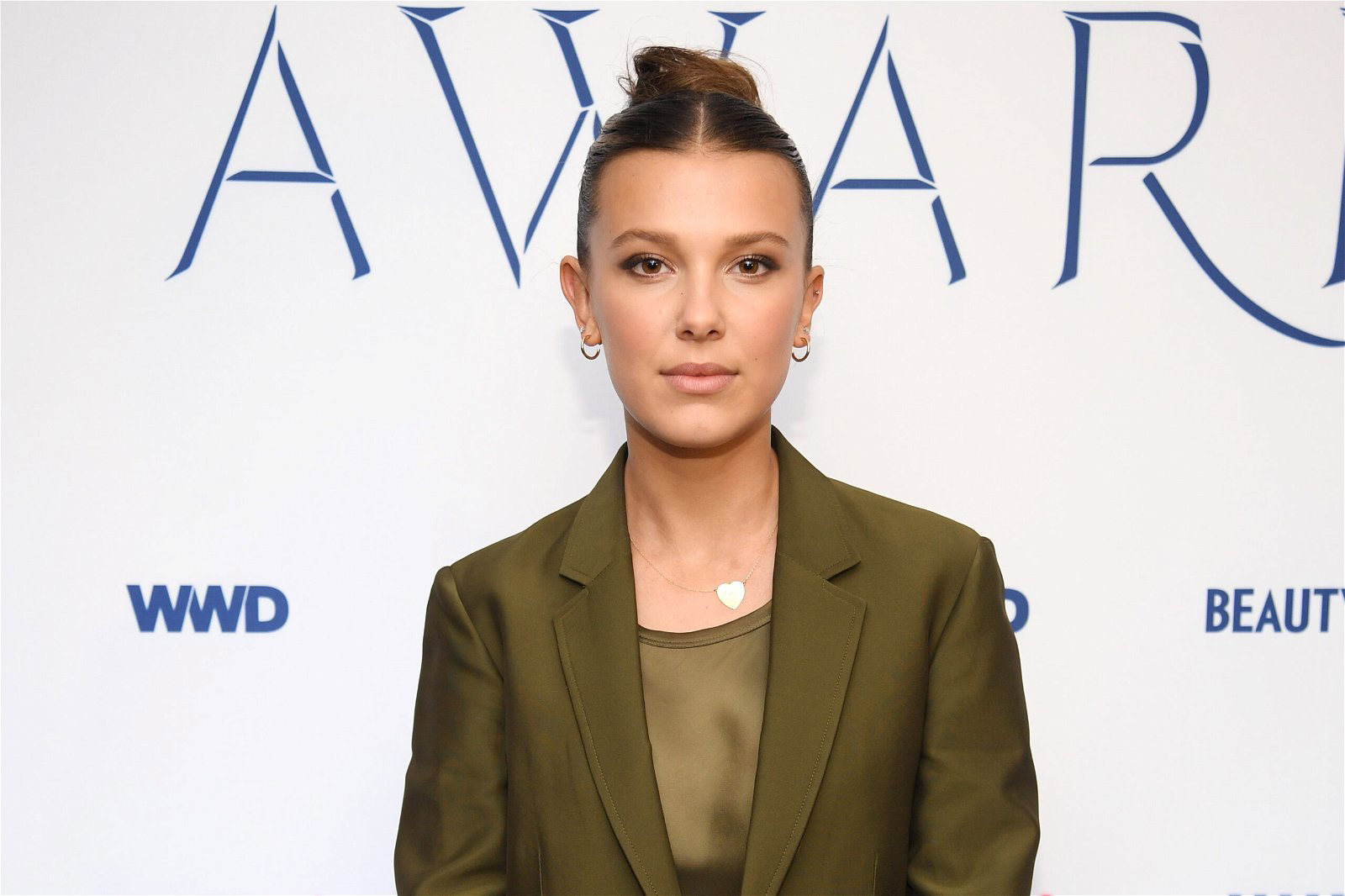 Millie Bobby Brown Comes Under Fire for Disrespectful Behavior Towards ... Millie Bobby Brown Comes Under Fire for Disrespectful Behavior Towards ...