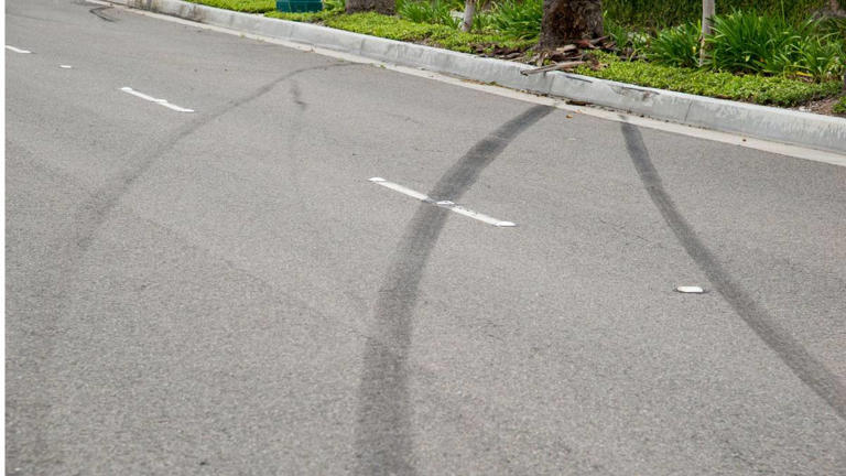 Um morto e dois feridos em colisão na EN2 perto de Mora