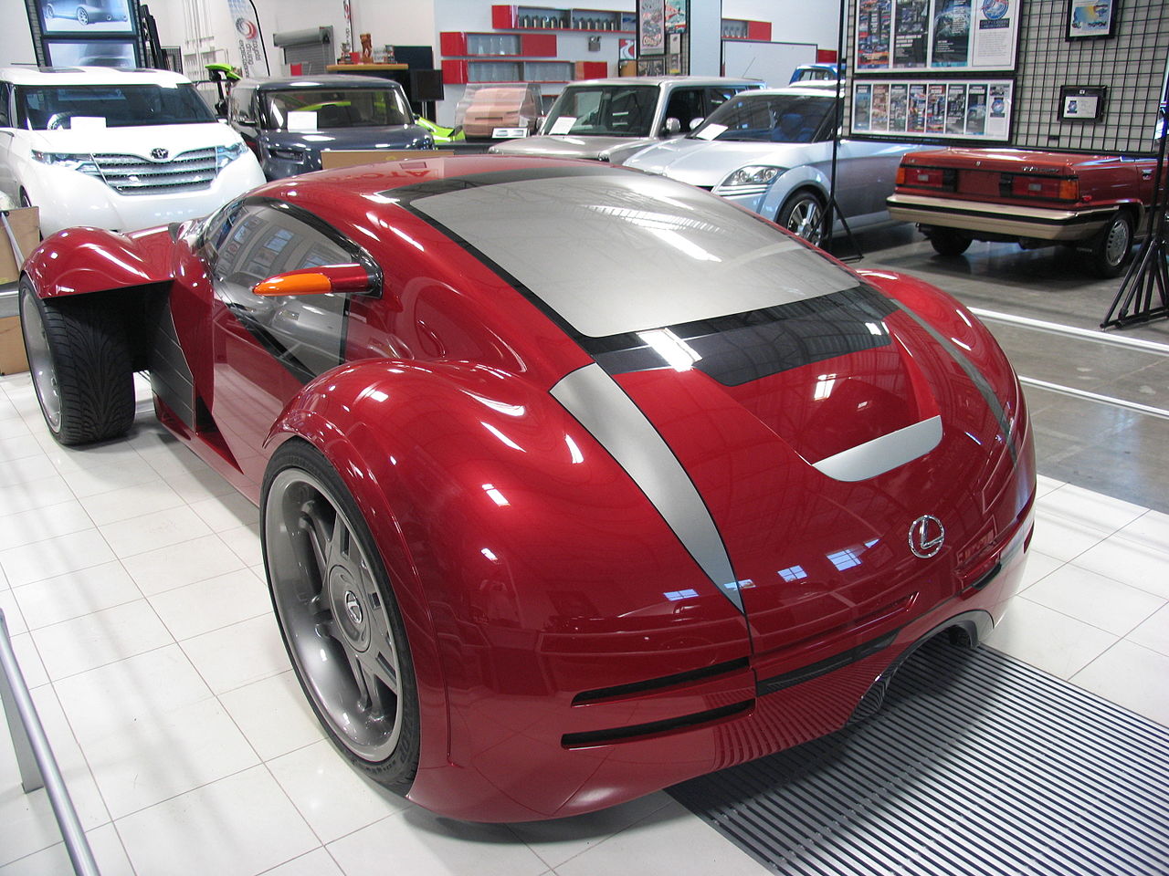 15 Sci-Fi Cars We Wish Were Real