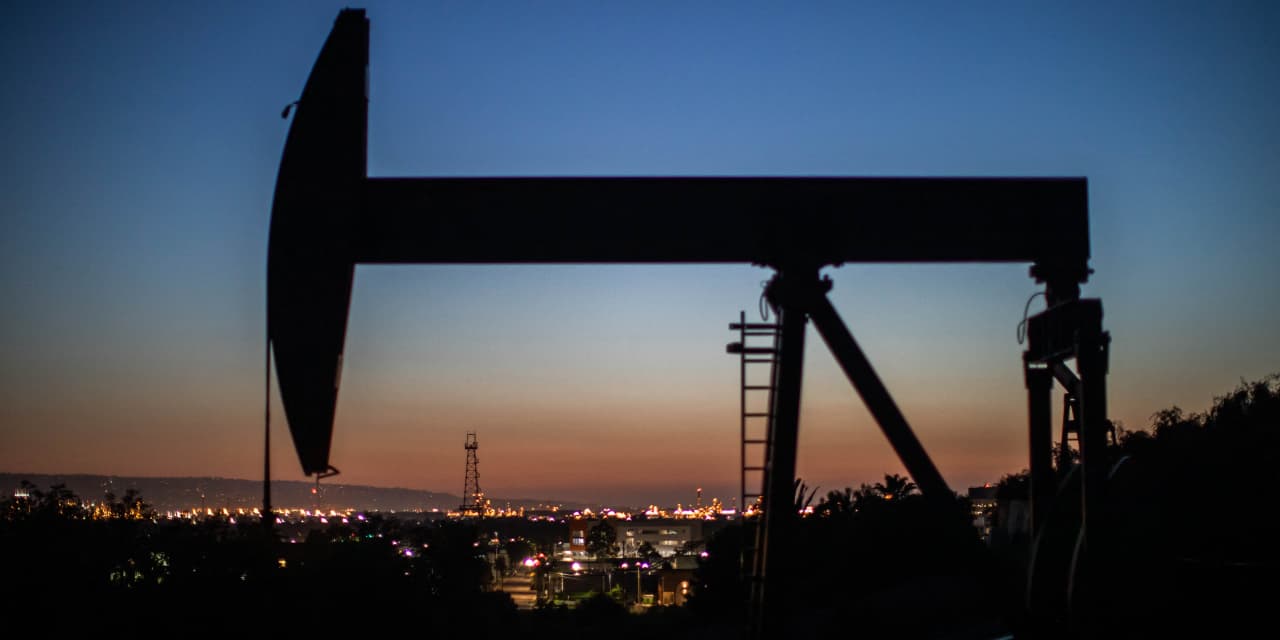 Oil prices post a loss in February as U.S.-Ukraine tensions feed ...