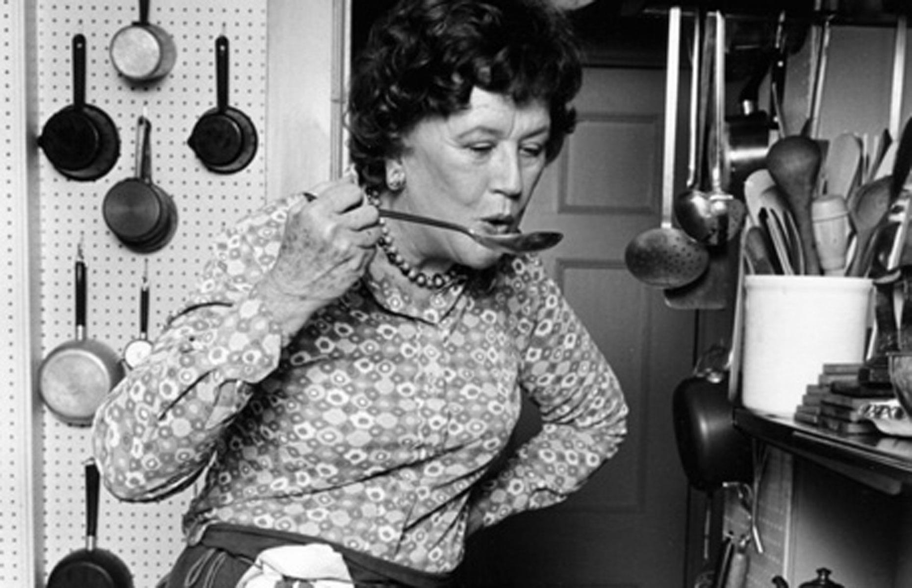 Julia Child’s Best-Ever Tips For Cooking Chicken
