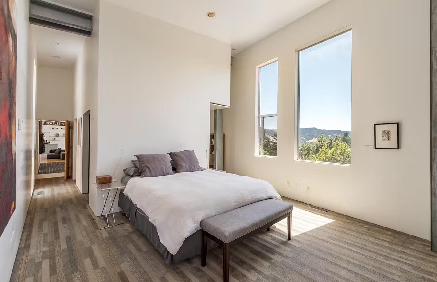 Take a look inside these 9 magnificent modern metal homes