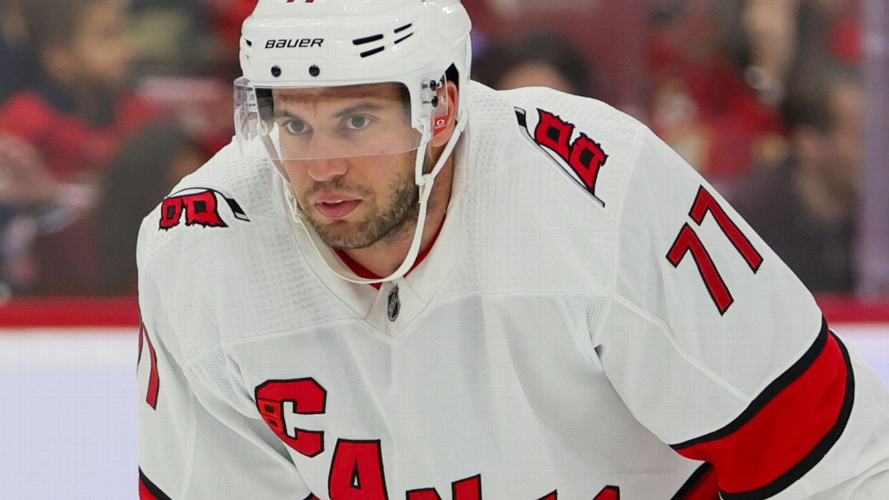 Islanders signing Tony DeAngelo for rest of 2024-25