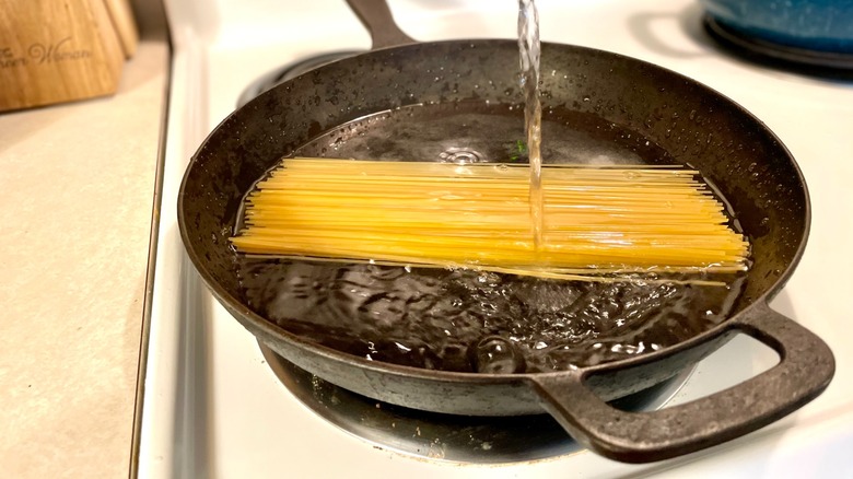 What Is The Cold Water Pasta Hack And Does It Work?