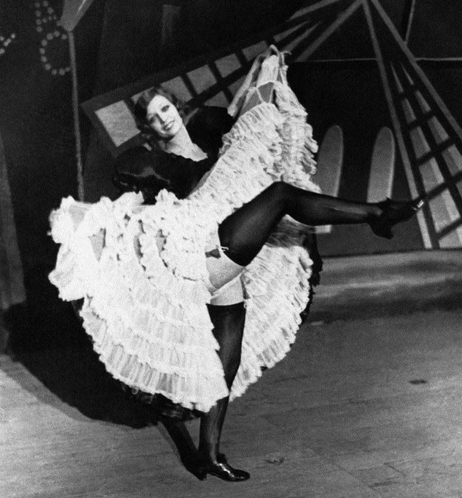Cancan craze: unveiling the secrets of the Moulin Rouge