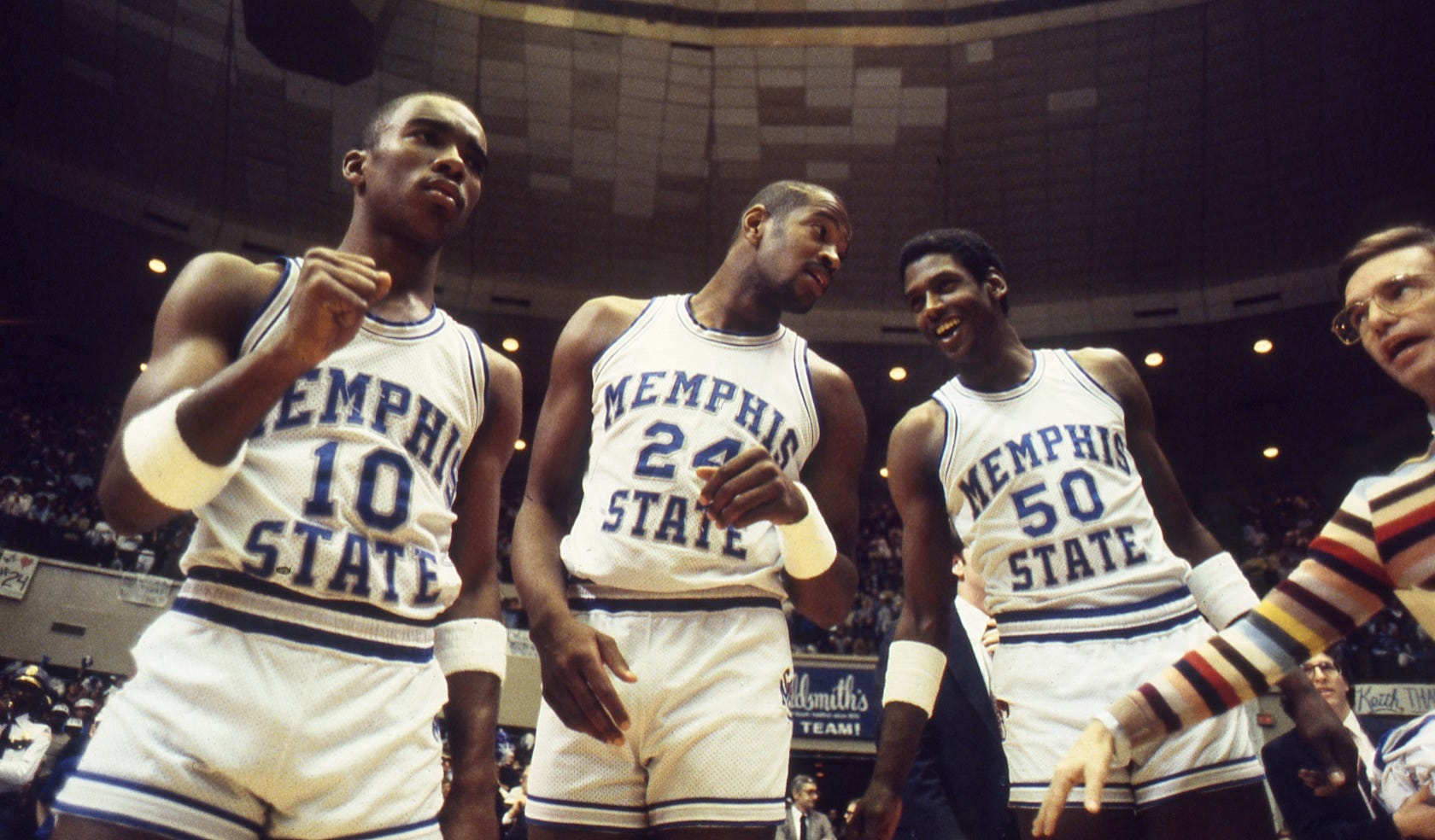 Final Four Flashbacks, Part 3: Memphis-Louisville and the infamous ...