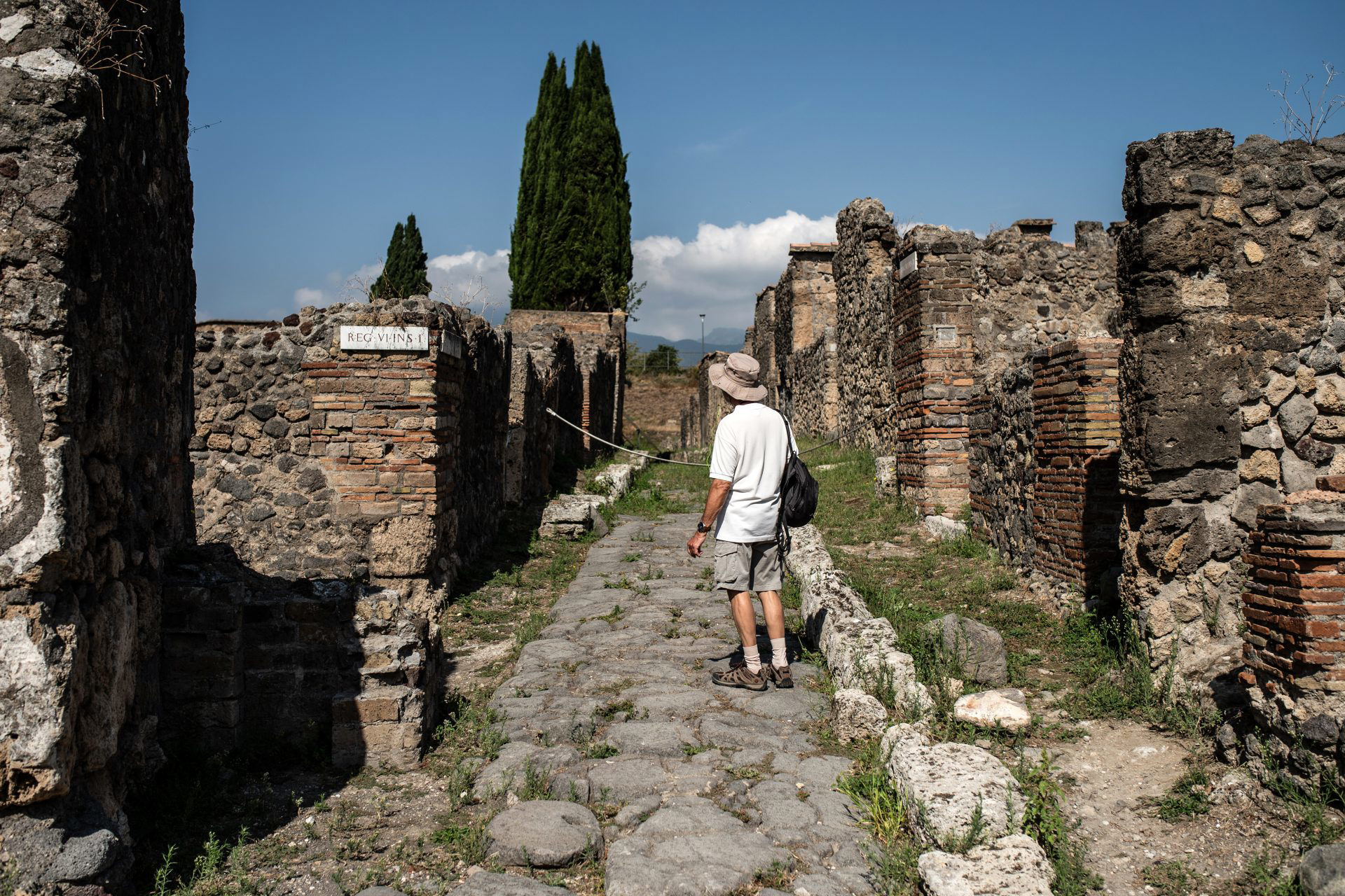 Verfluchte Steine? - Touristin erkrankt nach Diebstahl in Pompeji schwer Verfluchte Steine? - Touristin erkrankt nach Diebstahl in Pompeji schwer