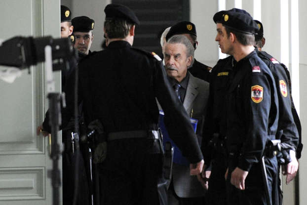 Das Monster von Amstetten: Josef Fritzl zieht in Luxus-Zelle Das Monster von Amstetten: Josef Fritzl zieht in Luxus-Zelle