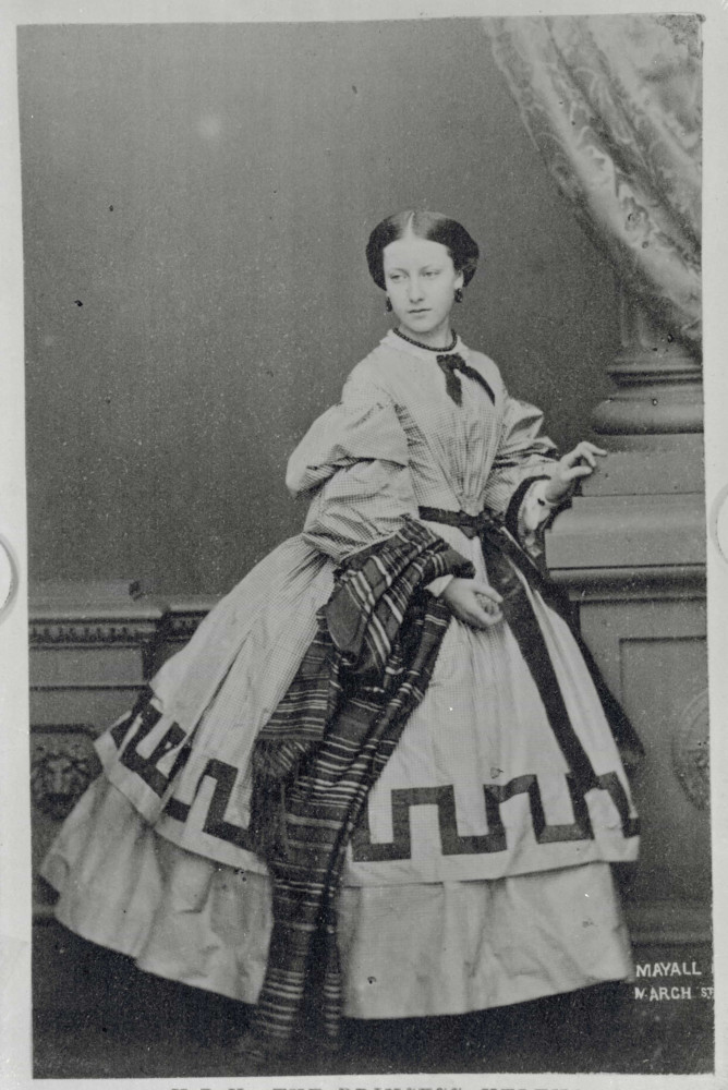 Breaking traditions: famous brides who walked down the aisle without ...