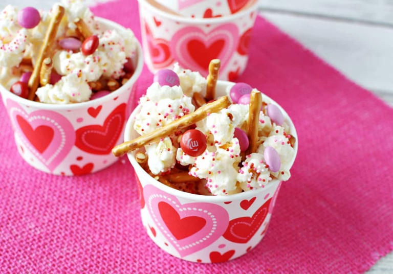 Everyone loves this Valentine's Day snack mix