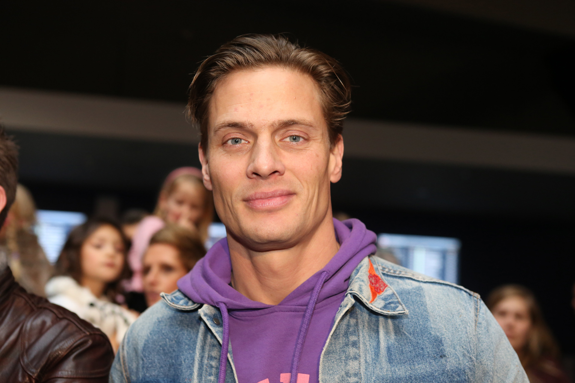 Acteur Winston Post betrokken bij zwaar auto-ongeluk Acteur Winston Post betrokken bij zwaar auto-ongeluk