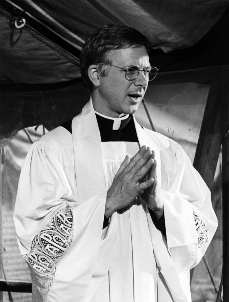 William Christopher In Memoriam: 'M*A*S*H's "Father Mulchacy's" Cause ...