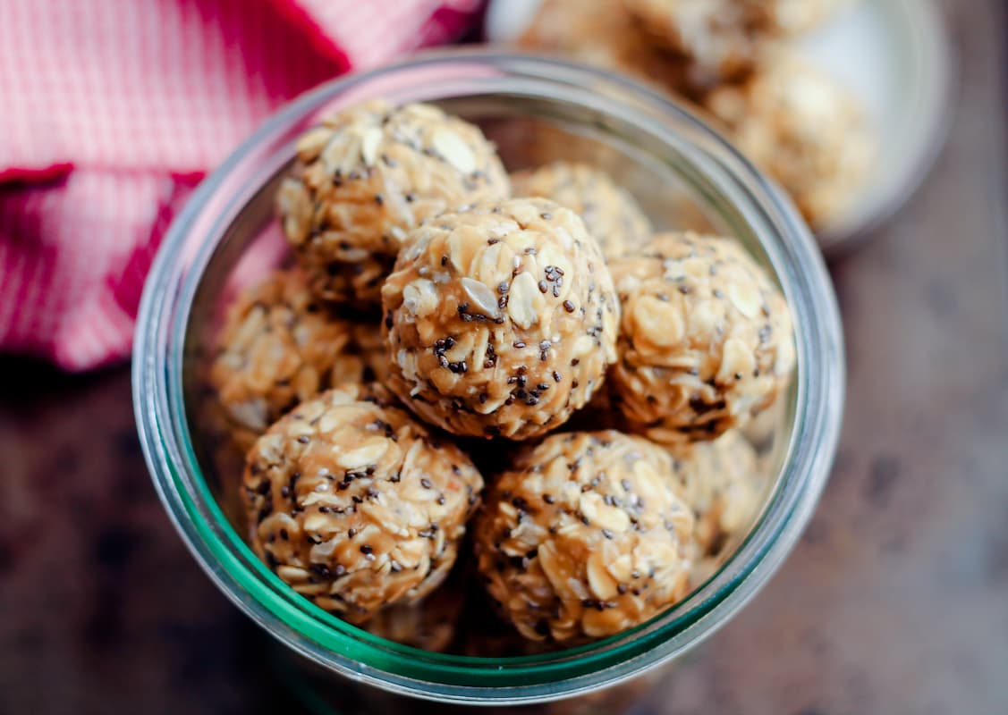 21 protein snacks that actually keep you full between meals