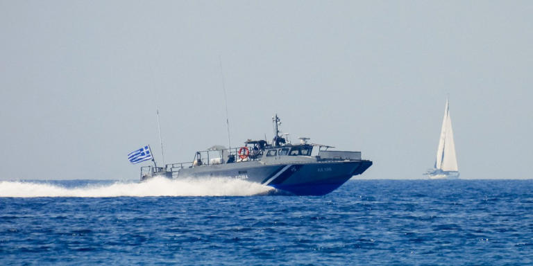 Λέσβος: Με πυροβόλο όπλο έβαλε το τουρκικό δουλεμπορικό κατά του ...
