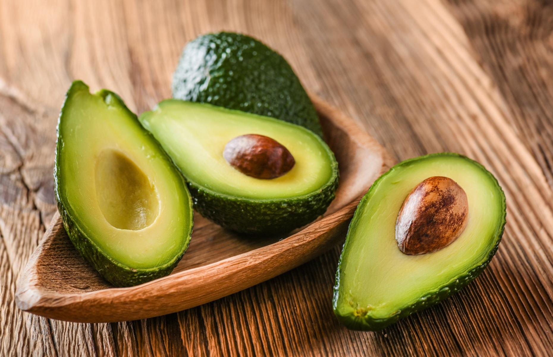 26 everyday foods you should keep stored in your fridge