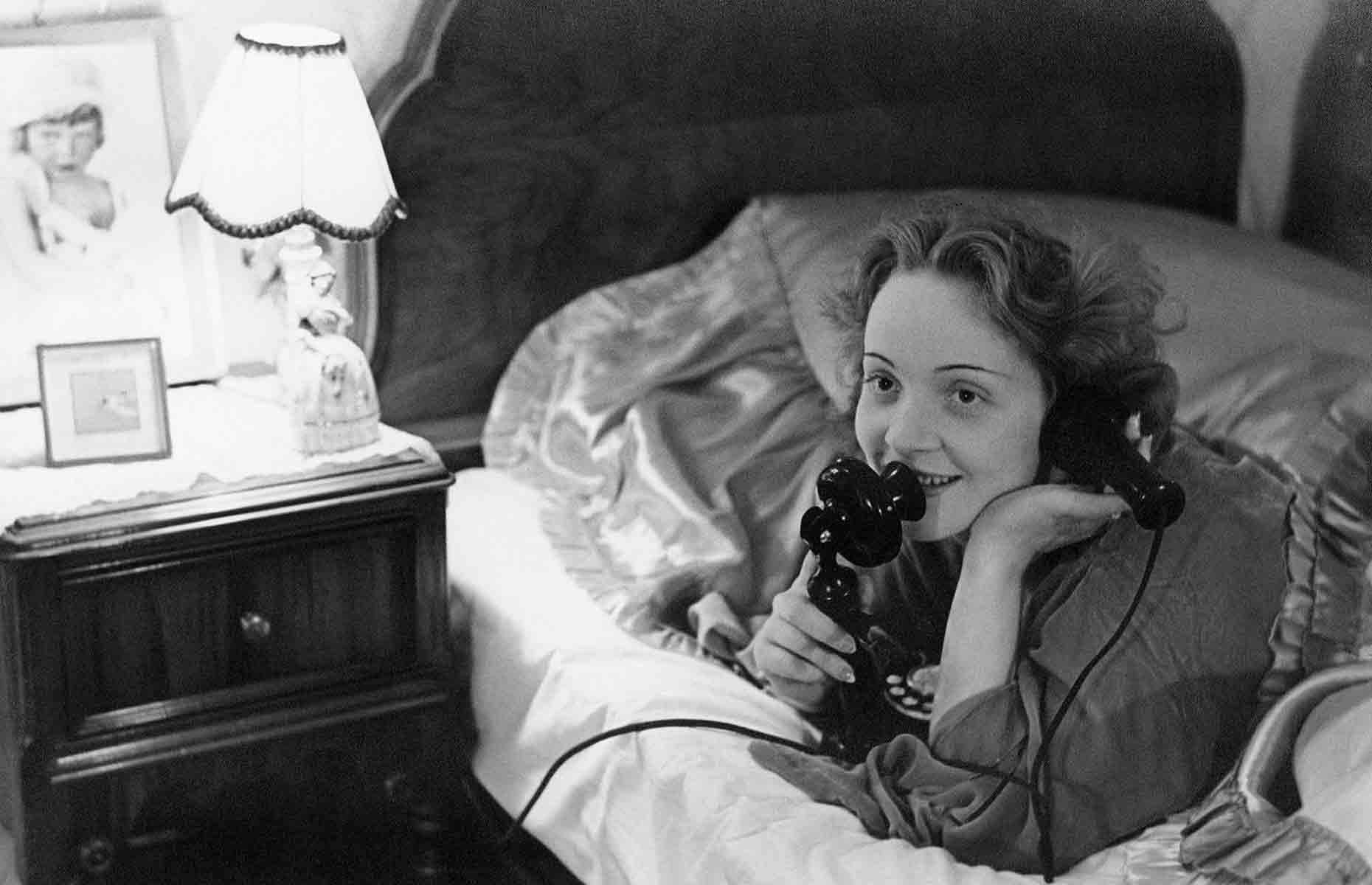 See incredible photos of 1920s home life