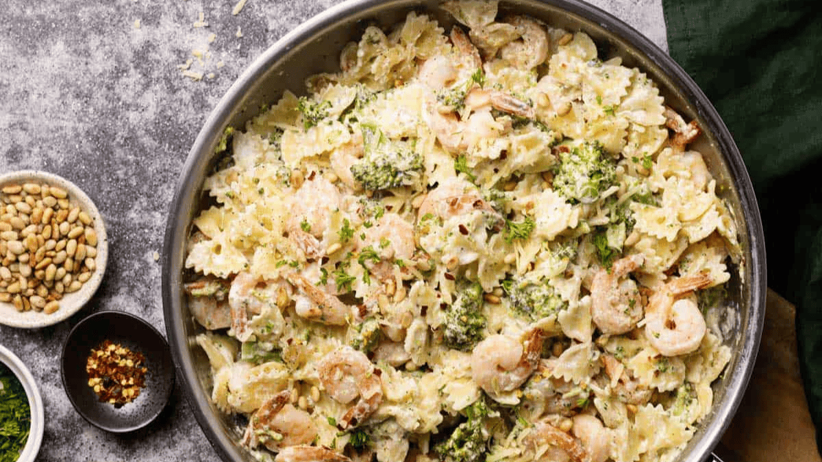 17 Fresh And Light Pasta Dishes Perfect for Warmer Weather