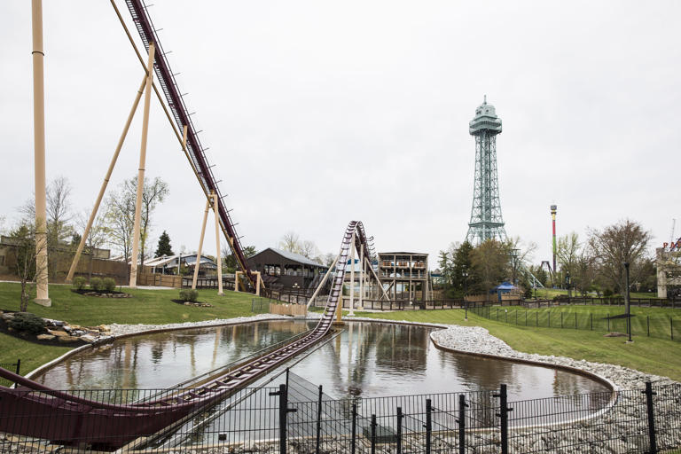 New Kings Island membership gets you access to 5 more Six Flags parks