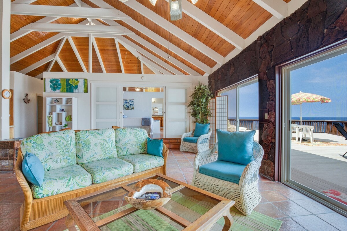 34 Gorgeous Beach House Rentals Around the World