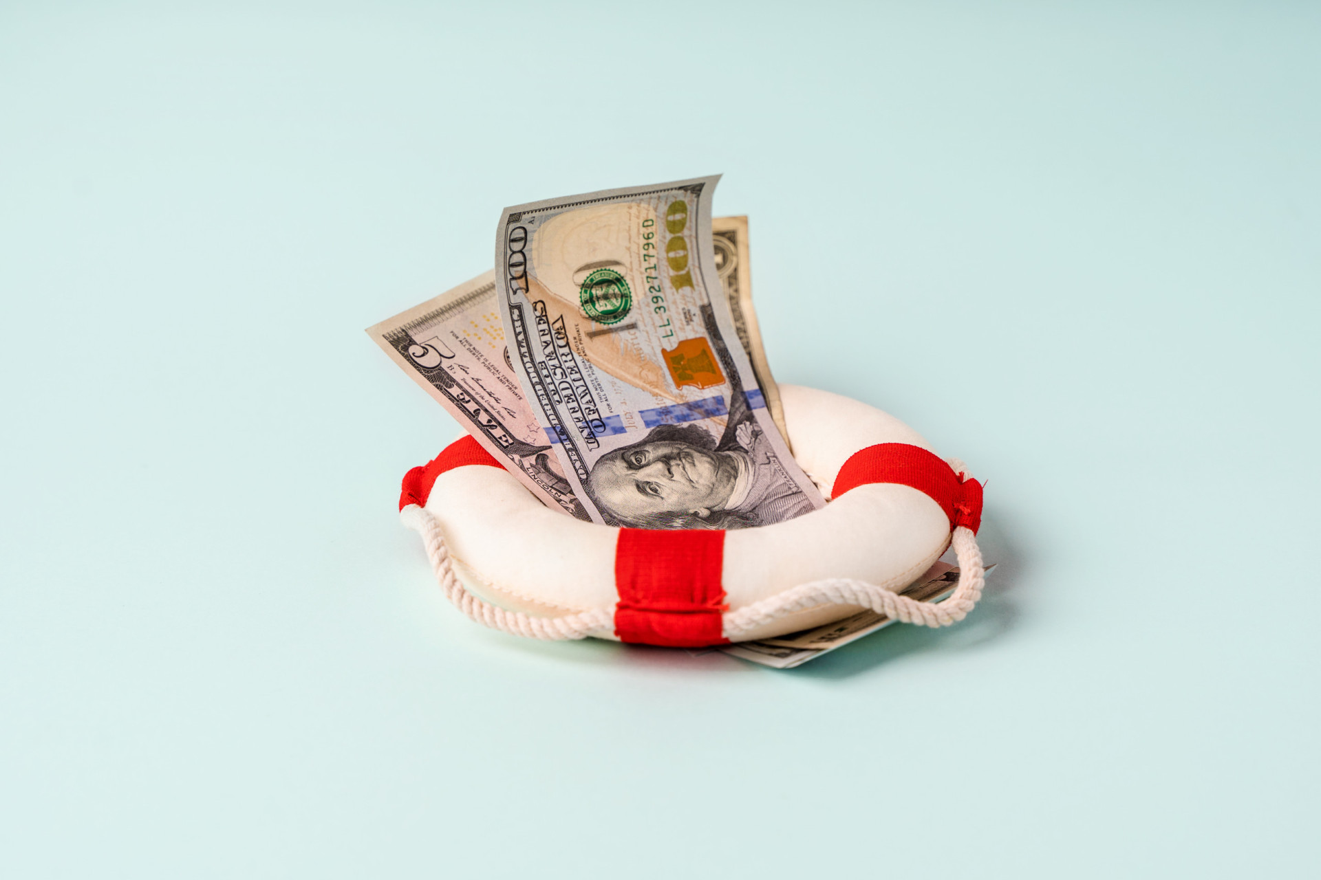 Improve your finances by avoiding these money mistakes