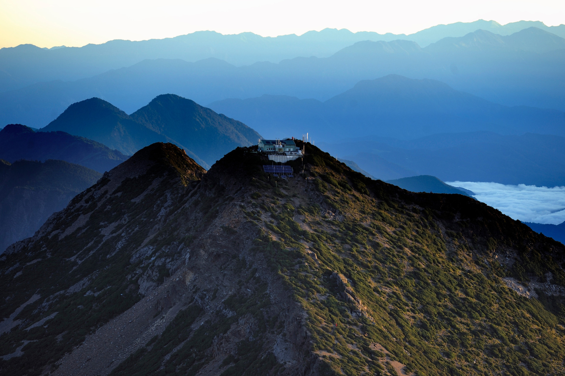 Die Inseln mit den höchsten und dramatischsten Gipfeln
