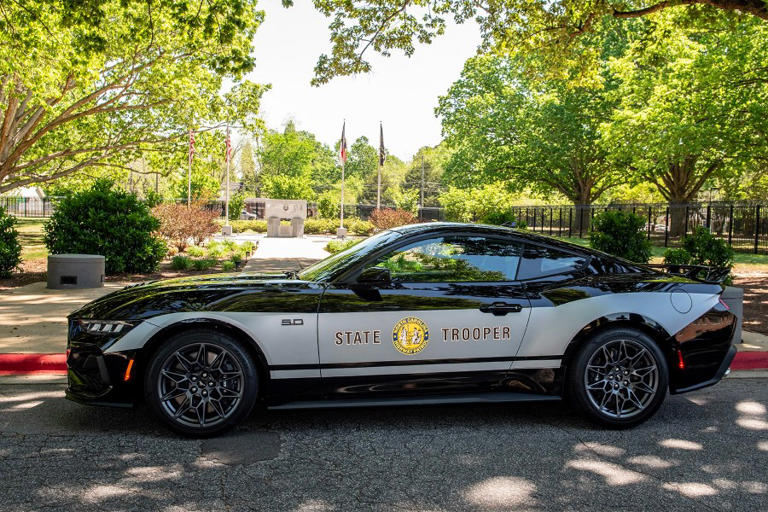 Photos: North Carolina State Highway Patrol announce new Ford Mustang ...