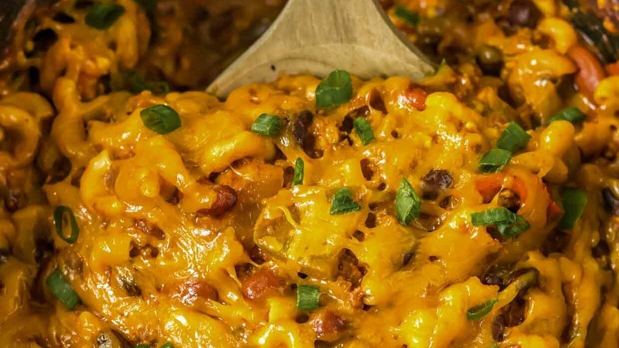 13 Crowd-Pleasing Chili Recipes That’ll Make You the MVP of Your Big ...