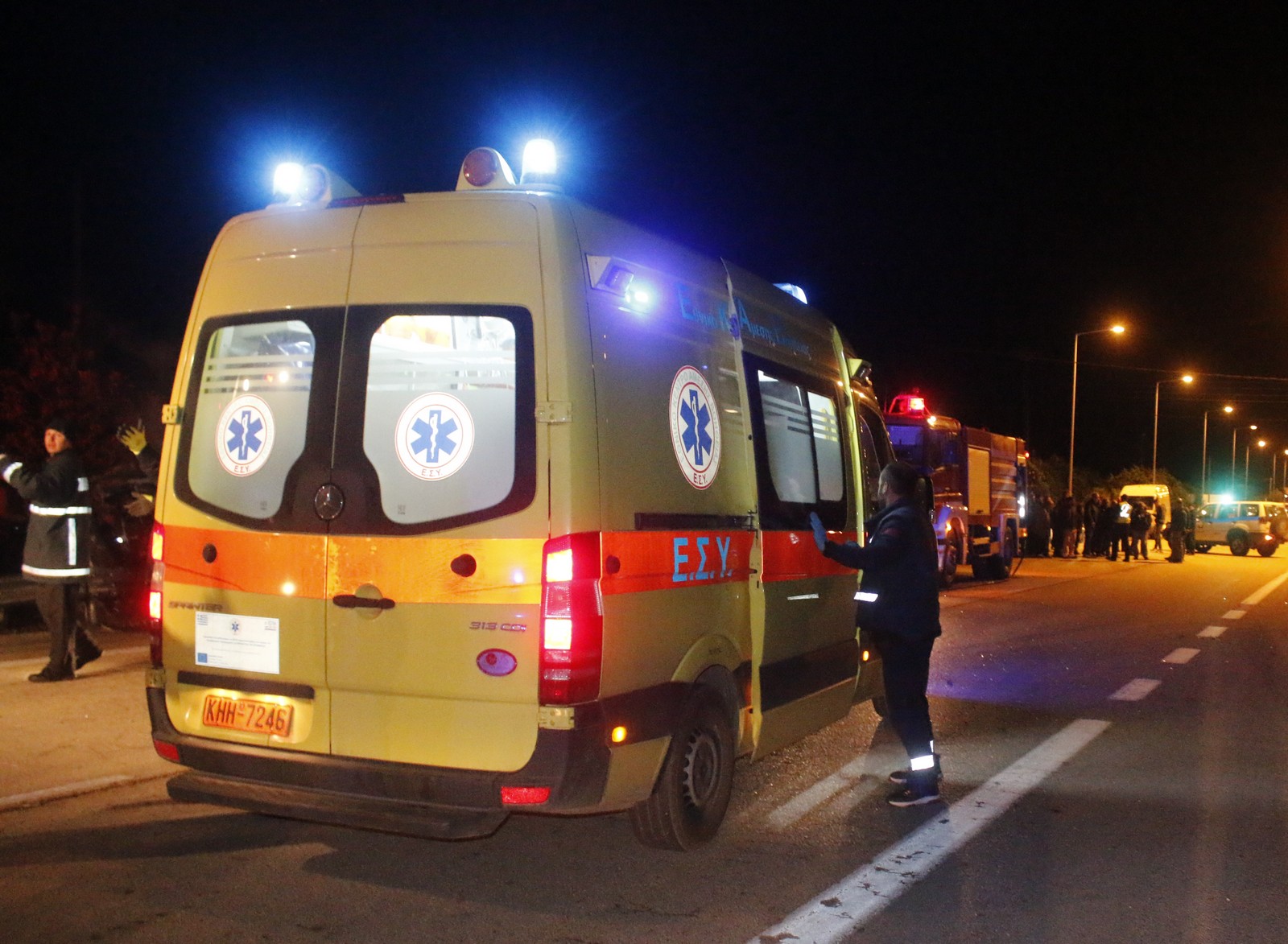 Τραγική πτώση αυτοκινήτου σε ποτάμι στην Κέρκυρα: Νεκρή η μητέρα, στο ...