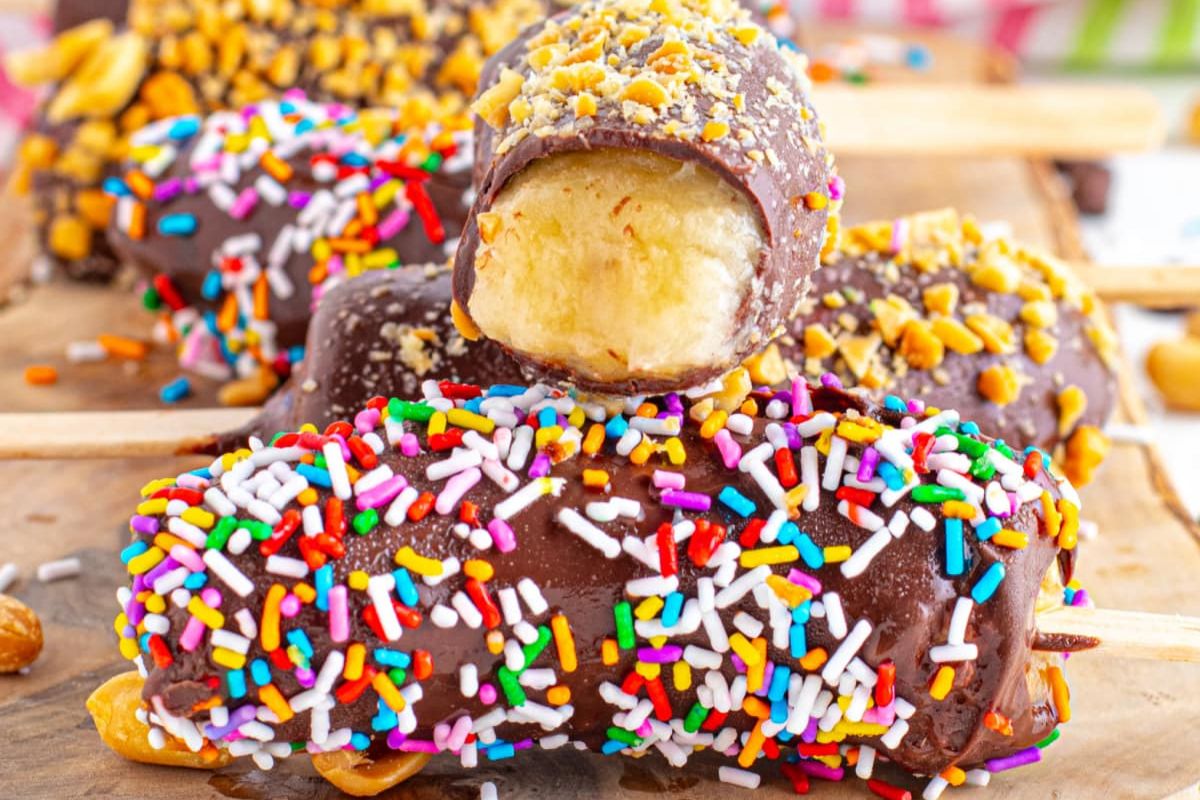 54 Delicious Handheld Desserts For Sweetness at Your Fingertips