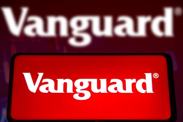 10 Best Vanguard Index Funds: Low-Cost, High-Quality for 2025