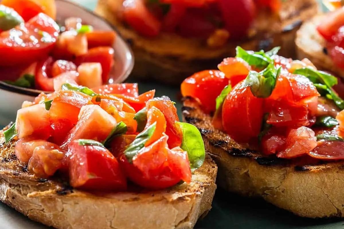 22 irresistible little bites for relaxed evenings and casual get-togethers
