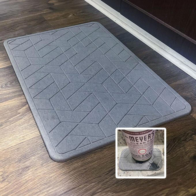6 Best Stone Bath Mats, Tested and Reviewed