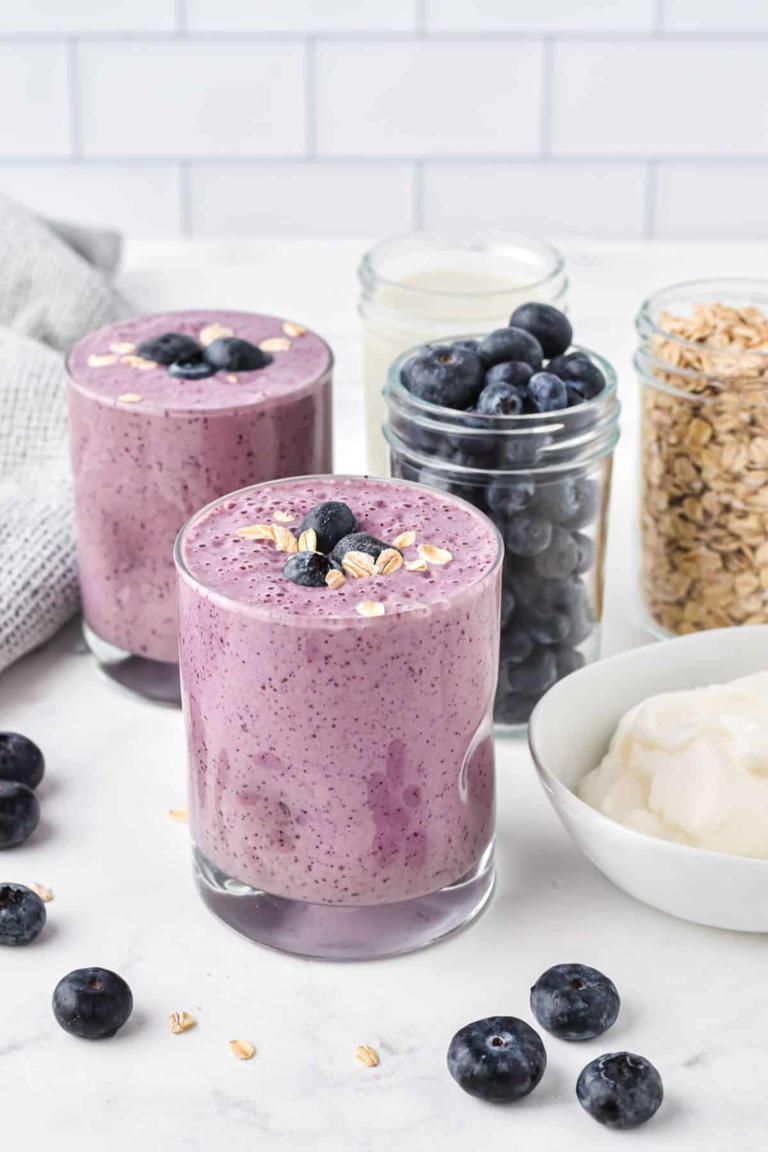 Blueberry Oatmeal Smoothie