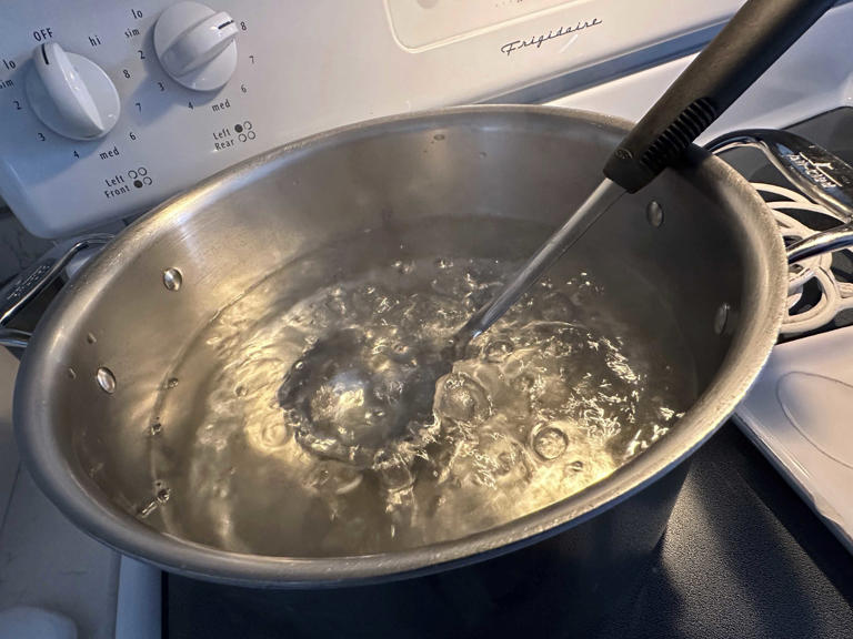 West Paris issues boil water order following water main break