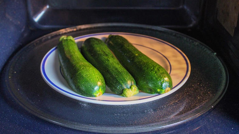 These Zucchini Boats Are A Creative Way To Serve Summertime's Favorite ...