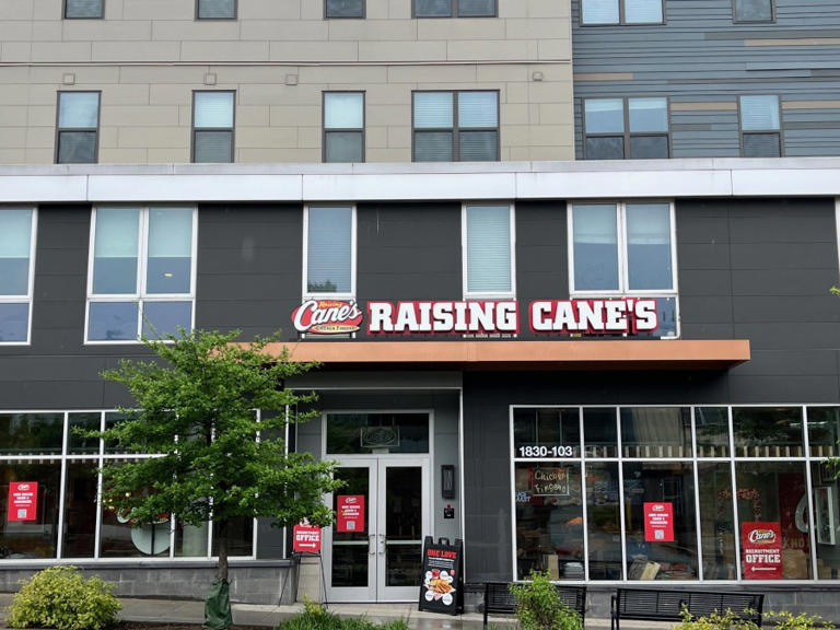 New Raising Cane’s location on Kingston Pike announces opening date