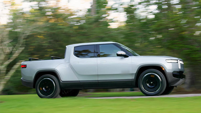 What A Fully Loaded 2025 Rivian R1T Costs