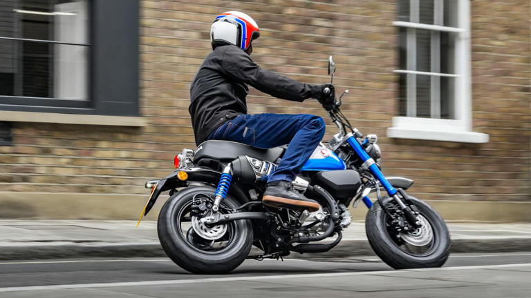 10 Retro-Style Motorcycles Under $5,000 That Turn Heads