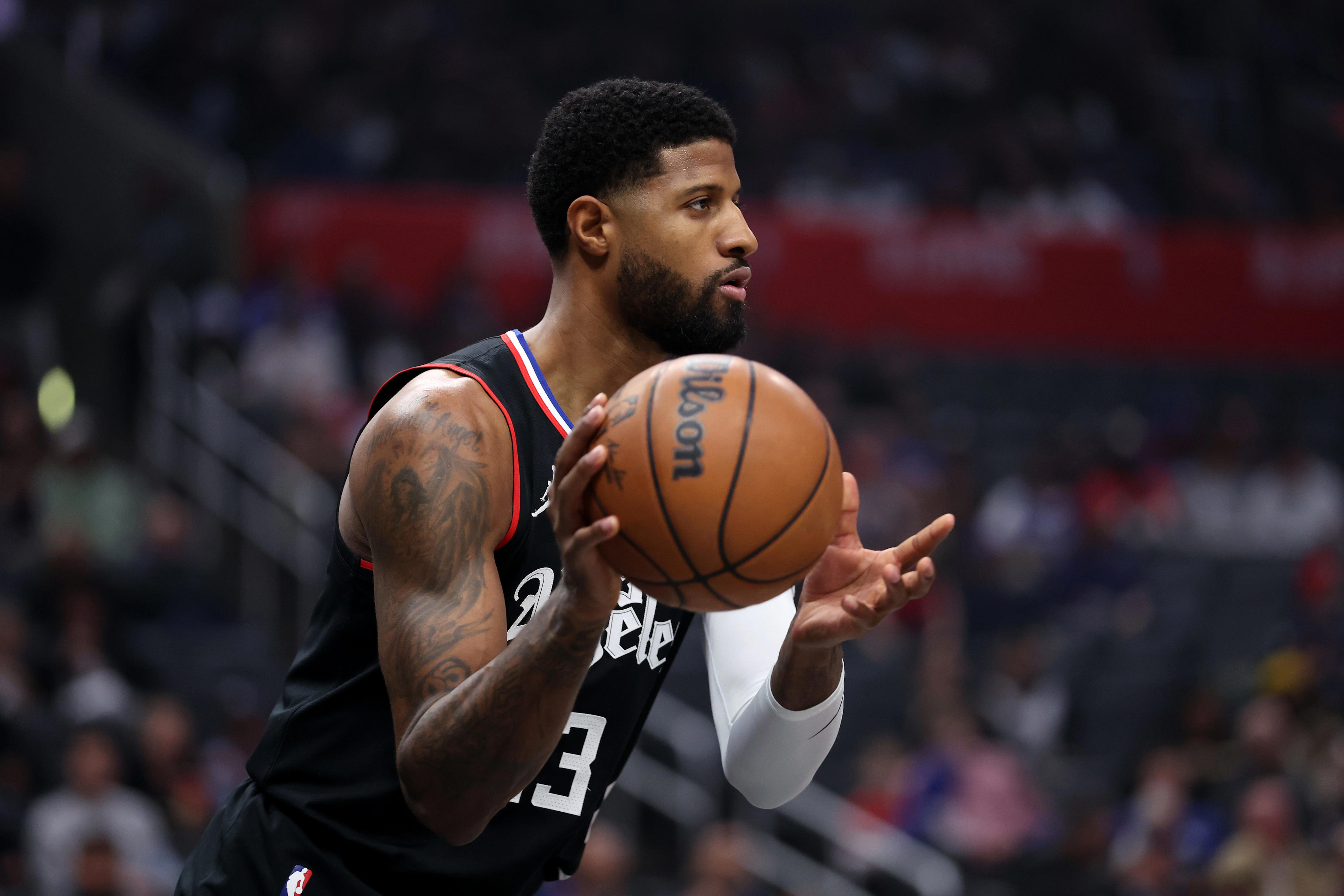 Sixers' Paul George helping Bucks rookie AJ Johnson prepare for season