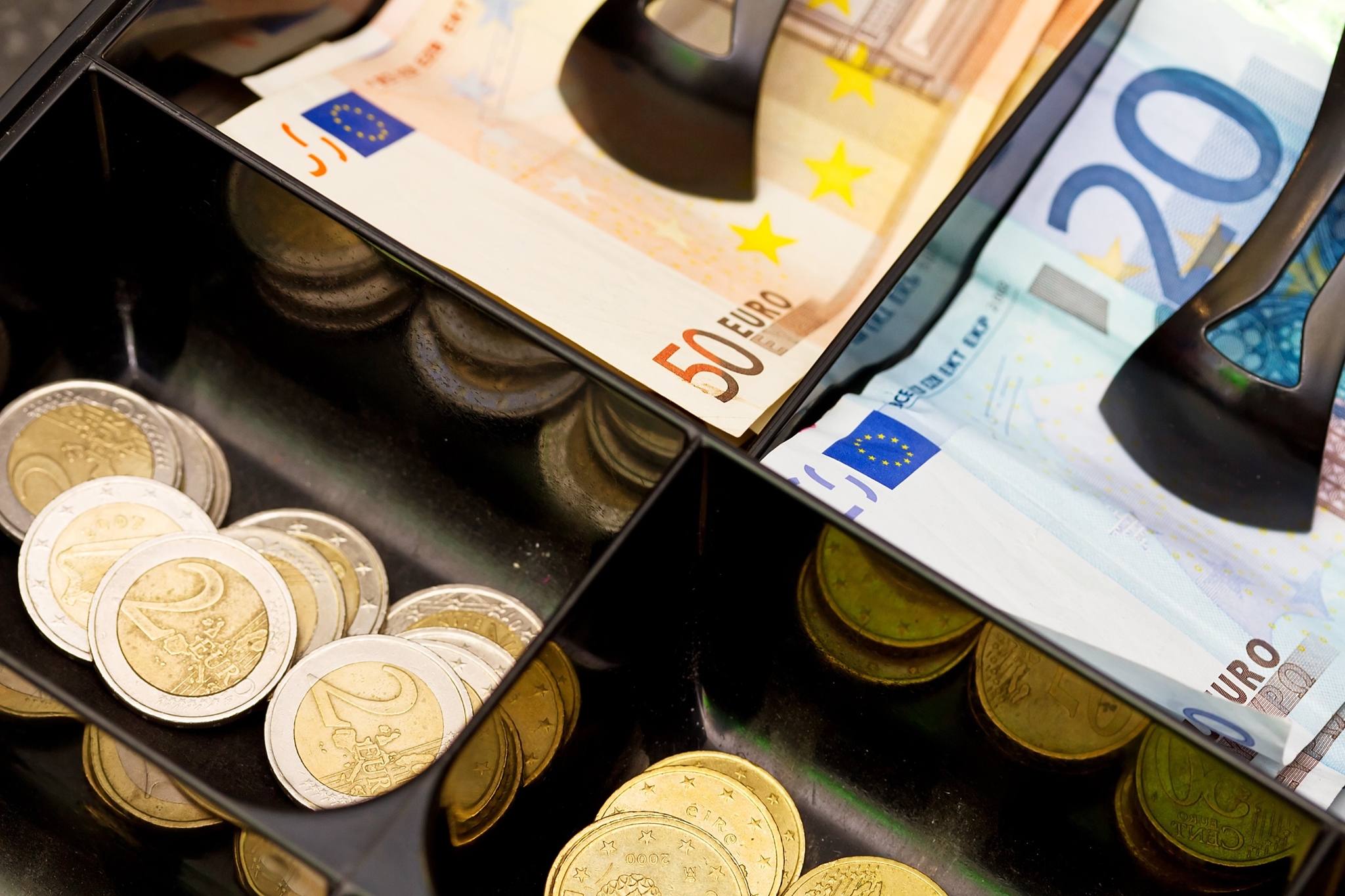 Αύξηση 12,3% της Ακαθάριστης Προστιθέμενης Αξίας των ελληνικών ...