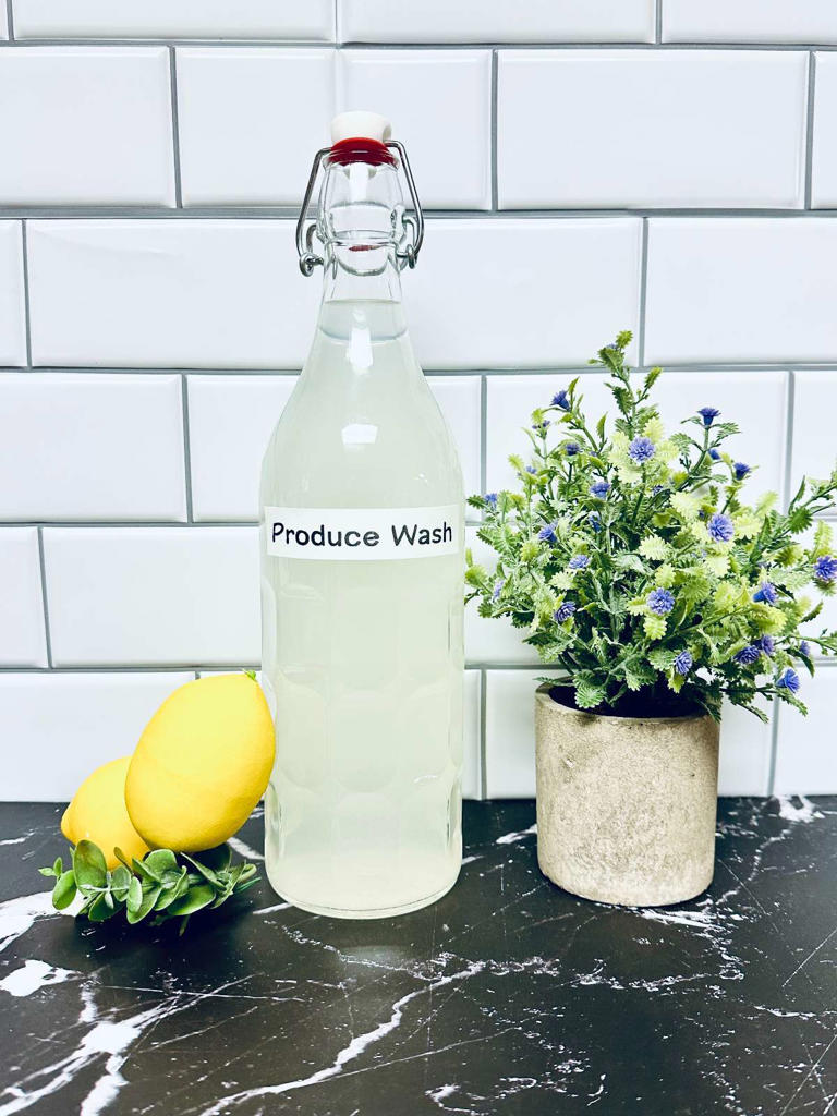 Easy DIY Veggie and Fruit Wash
