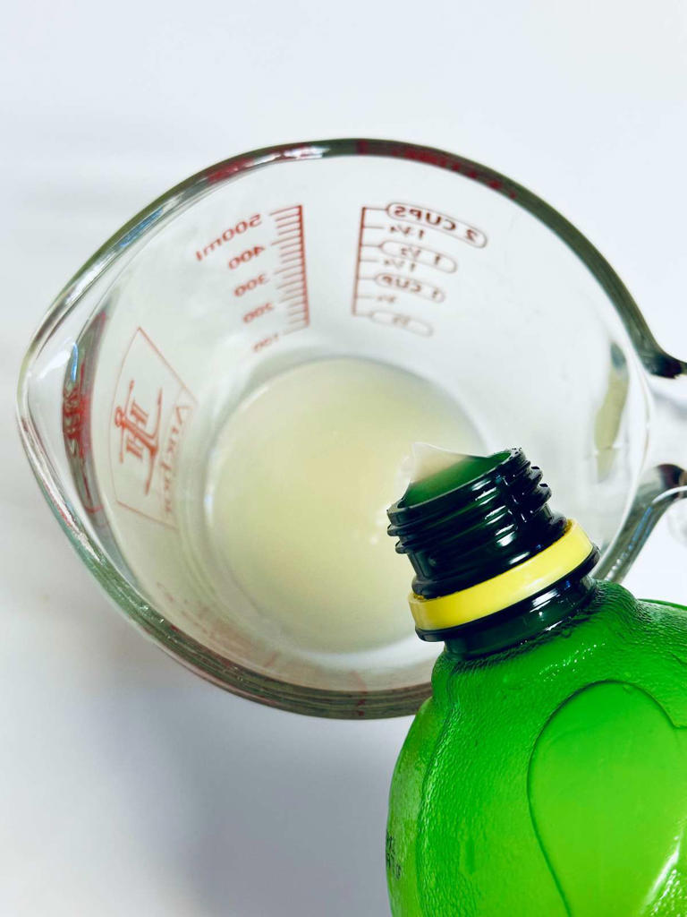 Easy DIY Veggie and Fruit Wash